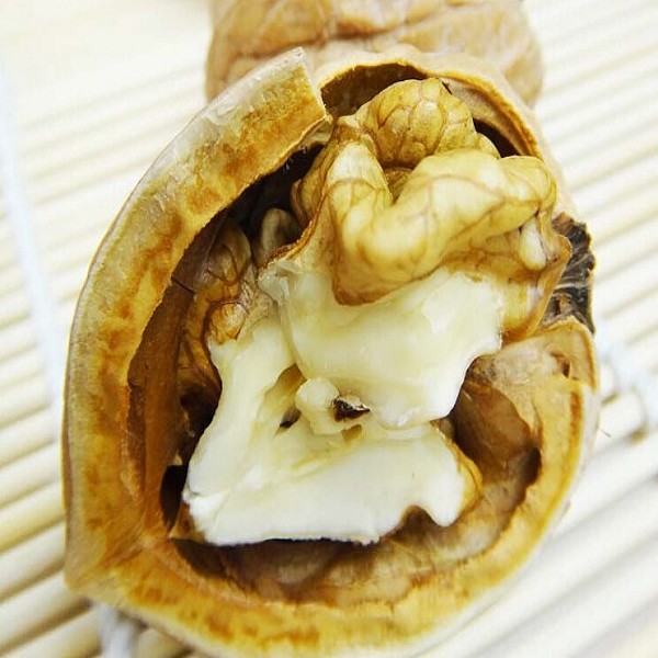 洛南核桃详细介绍特点 历史 洛南特产 特色谷